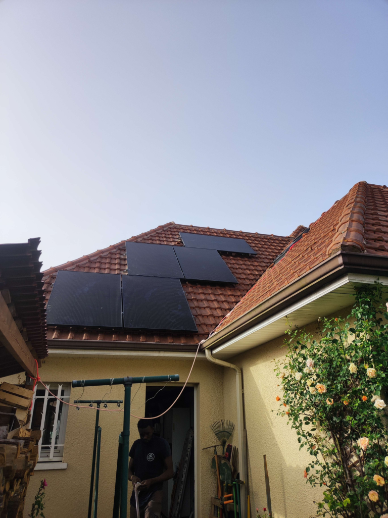 Installation Panneau Solaire à Lons (64) | Force Éco